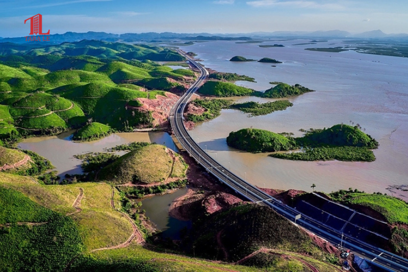 Từ BĐS sang cao tốc, metro: Vingroup, T&T chuyển mình táo bạo - TaraLe